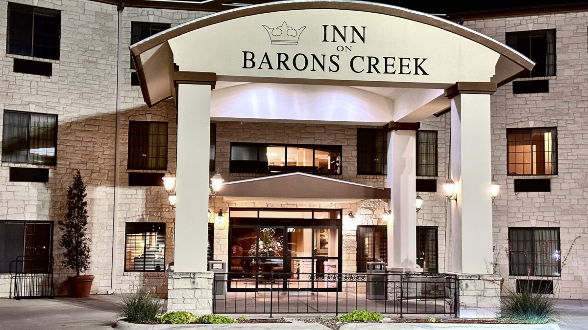 Photos of Hotel in Fredericksburg Texas | Inn on Barons Creek